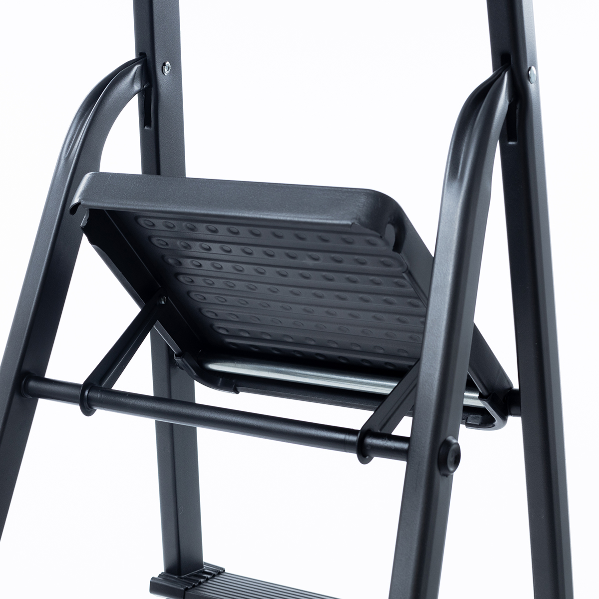 Escalera Negra Con 4 Gradas | | hôma